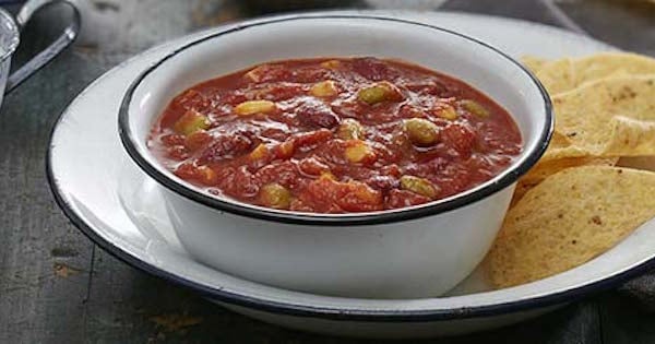 CHILI VÉGÉTARIEN AU MAÏS ET HARICOTS DE SOYA