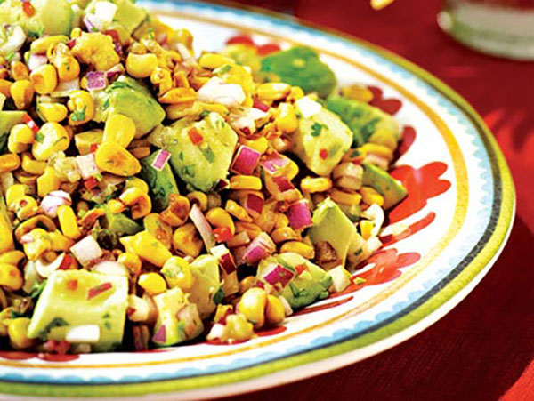 Salsa au Maïs Grillé et à L'avocat