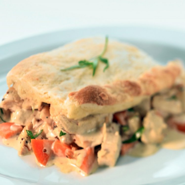 PÂTÉ À LA DINDE AVEC CROÛTE AU OKA CLASSIQUE