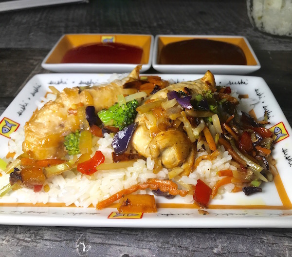 Poitrine de Poulet Marinée, Riz et Légumes